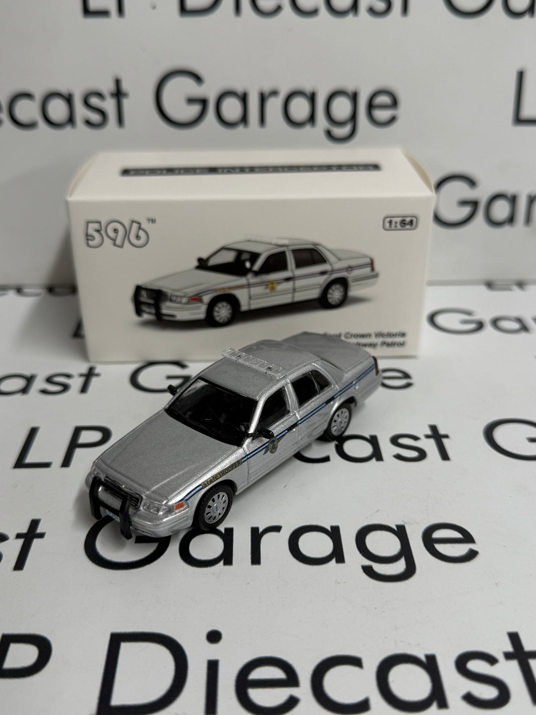 596 Model – LP Diecast Garage